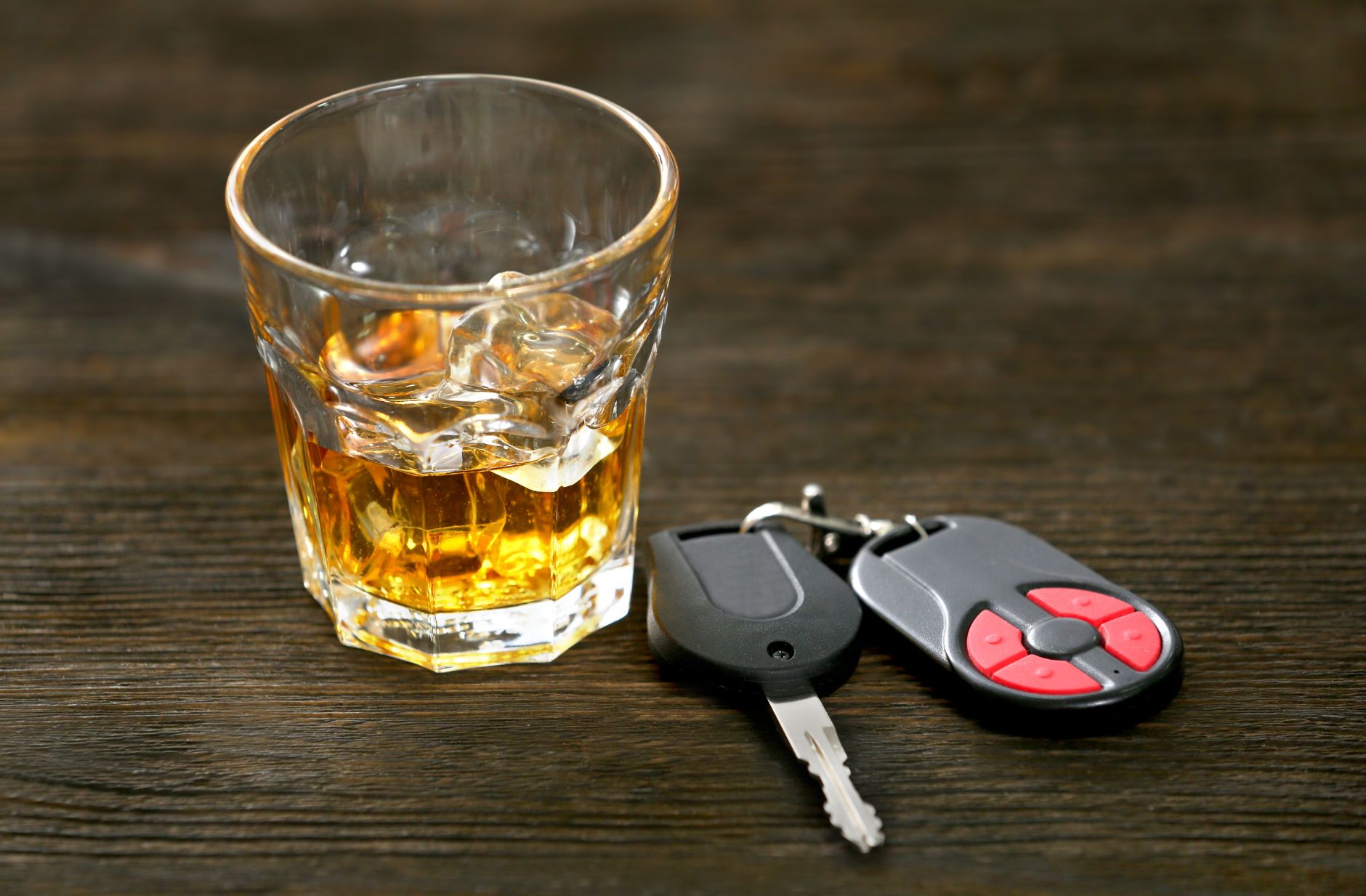 Hoeveel alcohol mag je drinken als je rijdt?